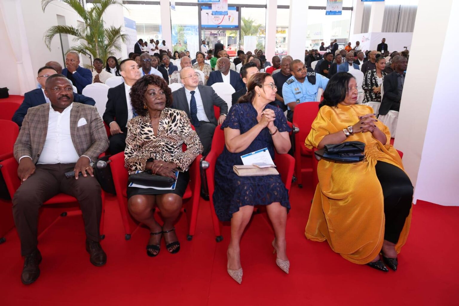 MPLA CELEBRA LEGADO DOS GRANDES NOMES DO DESPORTO ANGOLANO - MPLA